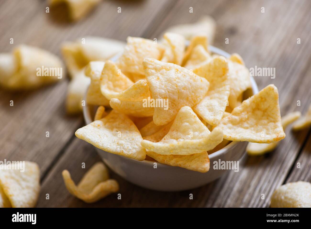 homemade crunchy prawn crackers or shrimp crisp rice / prawn crackers ...