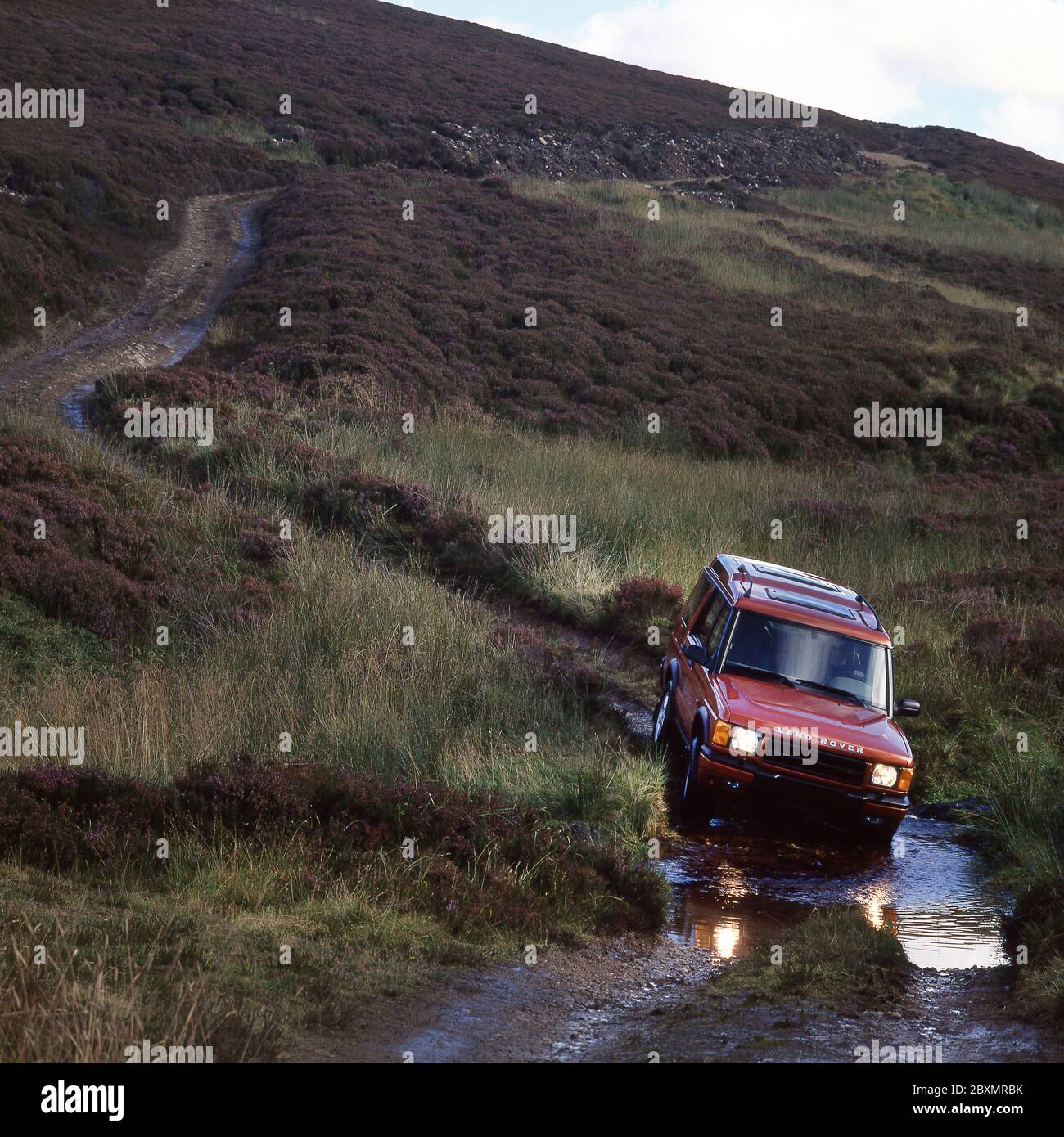 1999 land rover discovery series 2 hi-res stock photography and images ...