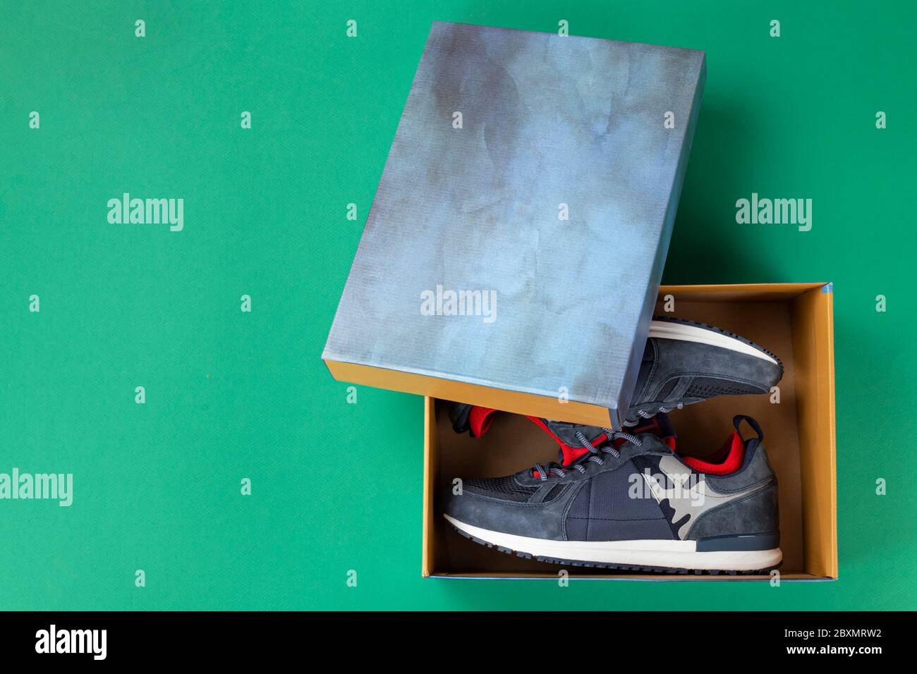 Running shoe box cardboard hi-res stock photography and images - Alamy