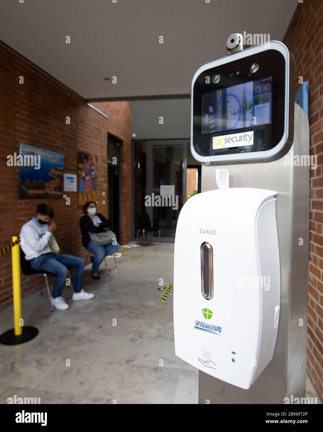 Entrance checkpoint hi-res stock photography and images - Alamy