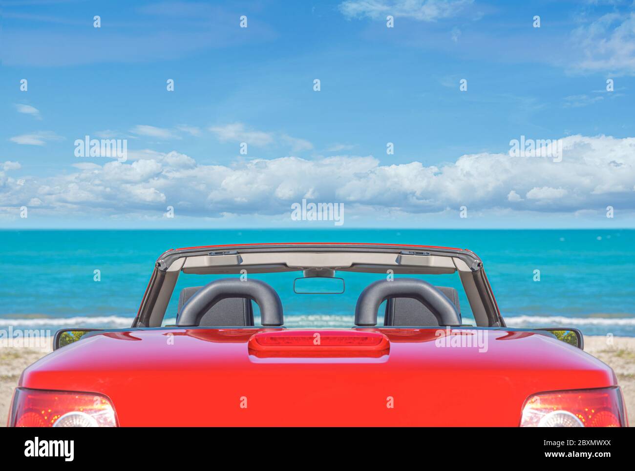 Retro cabriolet beach hi-res stock photography and images - Alamy