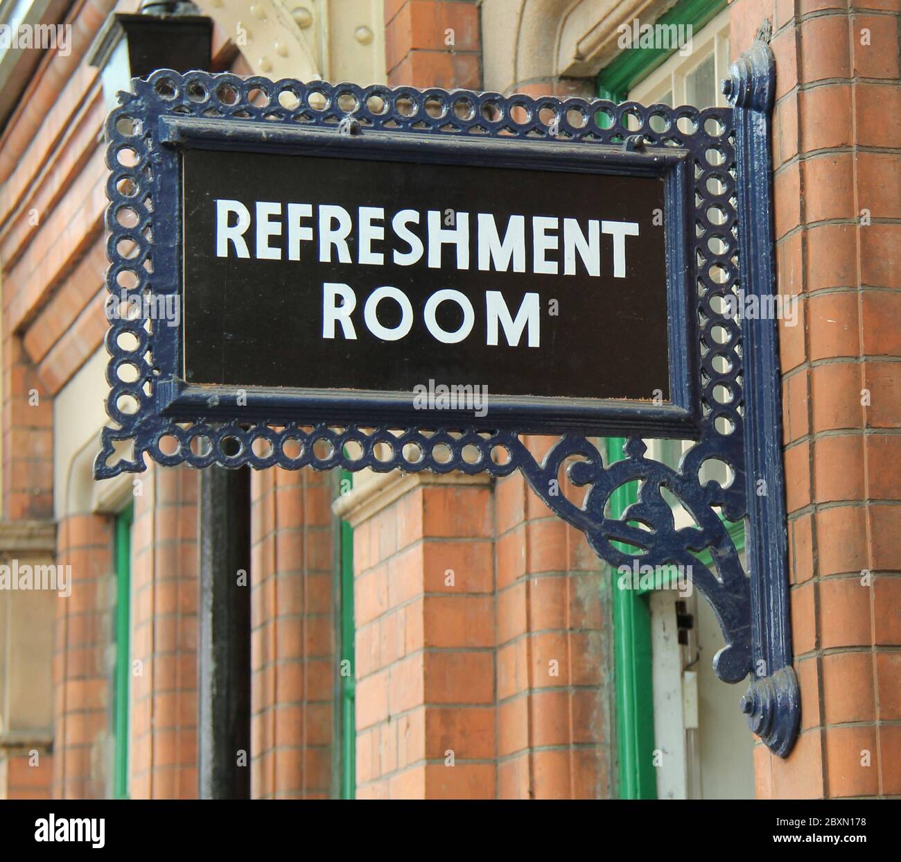 A Refreshment Room Sign at a Vintage Railway Station Stock Photo - Alamy