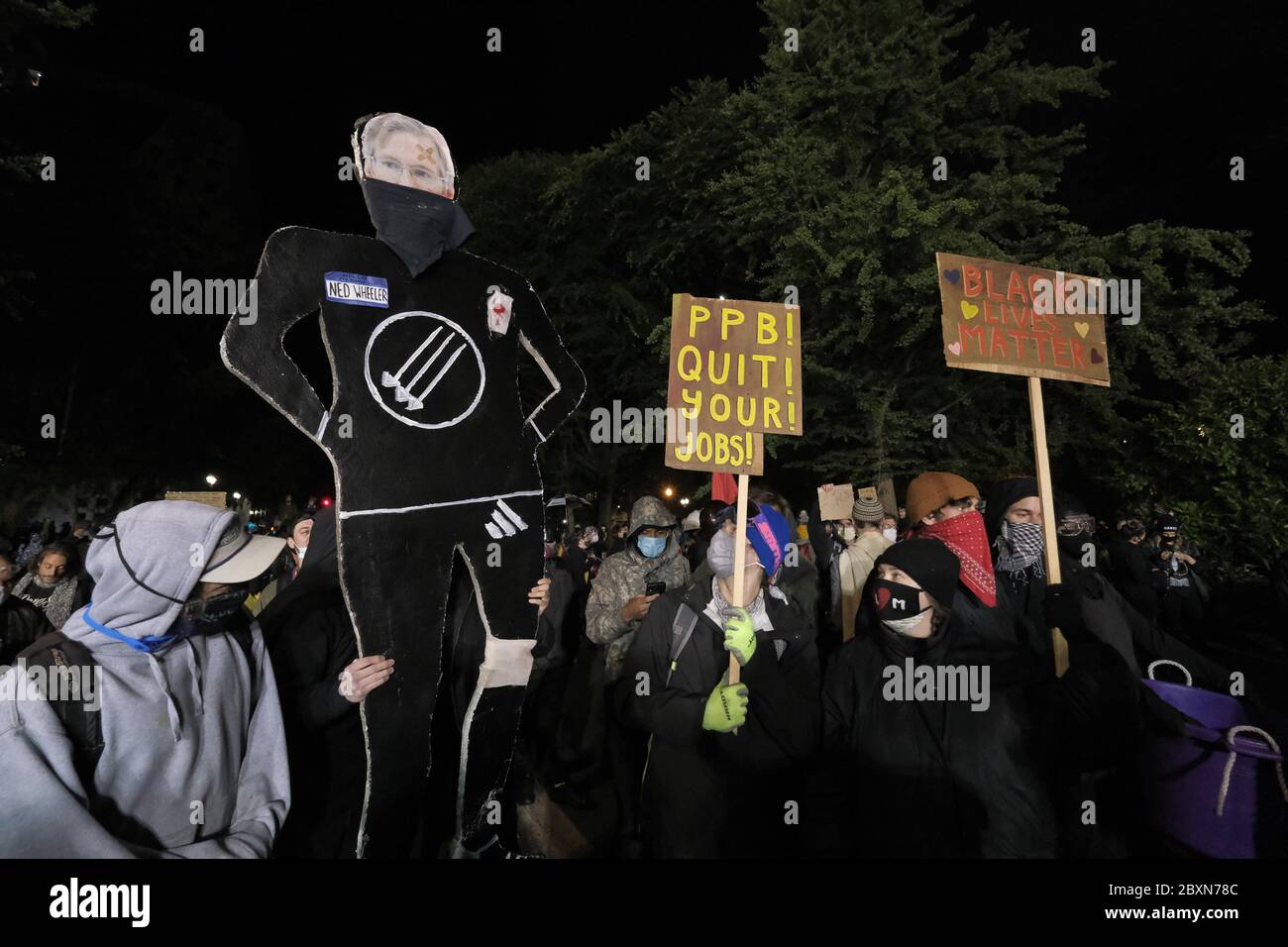 Antifa symbol hi-res stock photography and images - Alamy