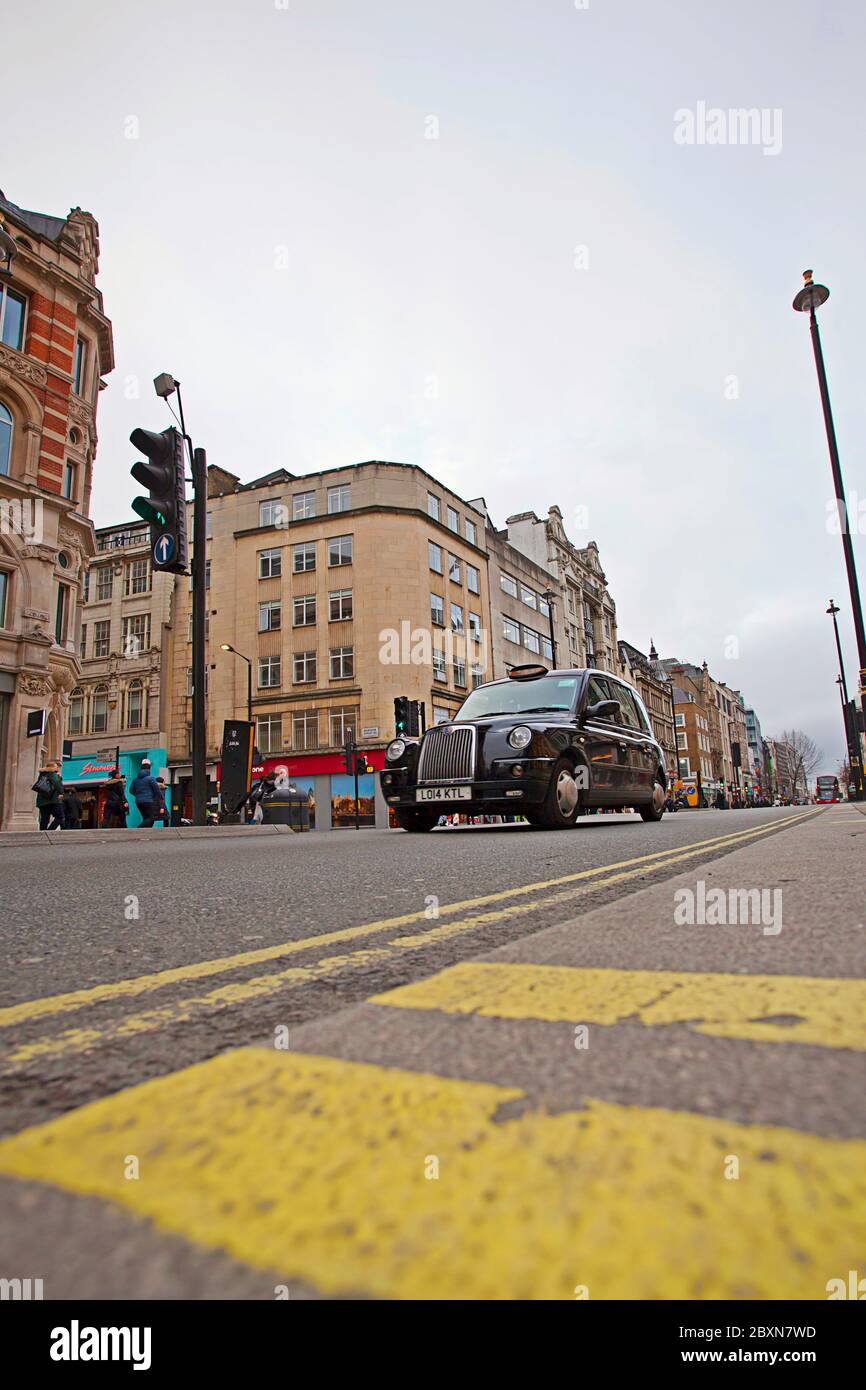 Soho street scene london hi-res stock photography and images - Alamy