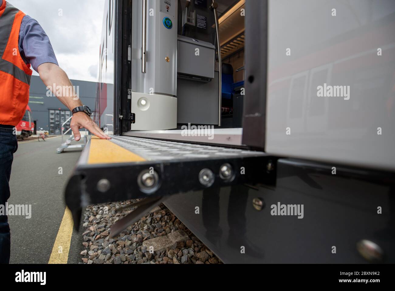 Bridging device hi-res stock photography and images - Alamy