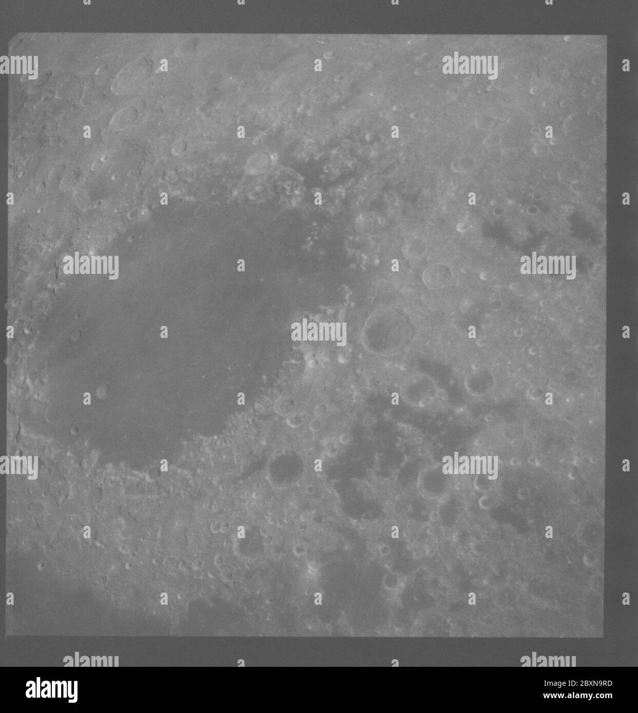 AS08-18-2864 - Apollo 8 - Apollo 8 Mission image, Moon; Scope and ...