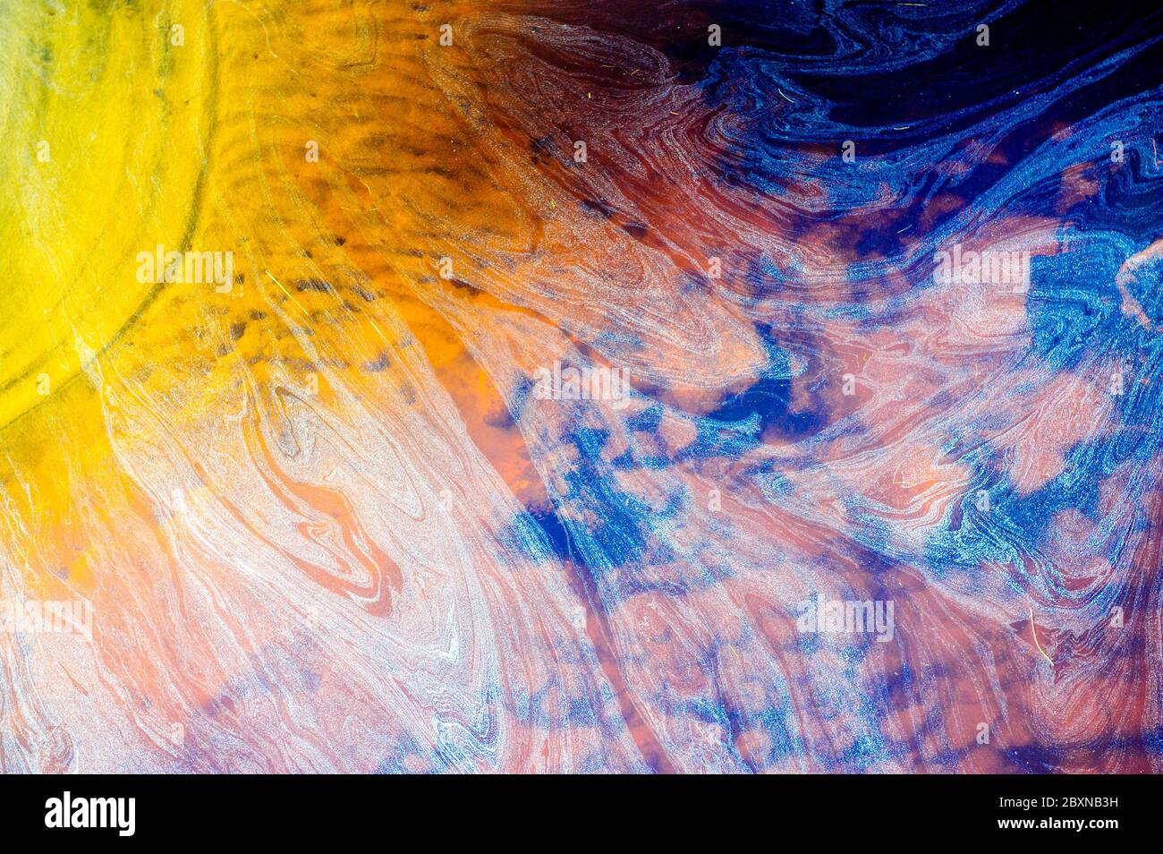 Unusual oil pattern hi-res stock photography and images - Alamy