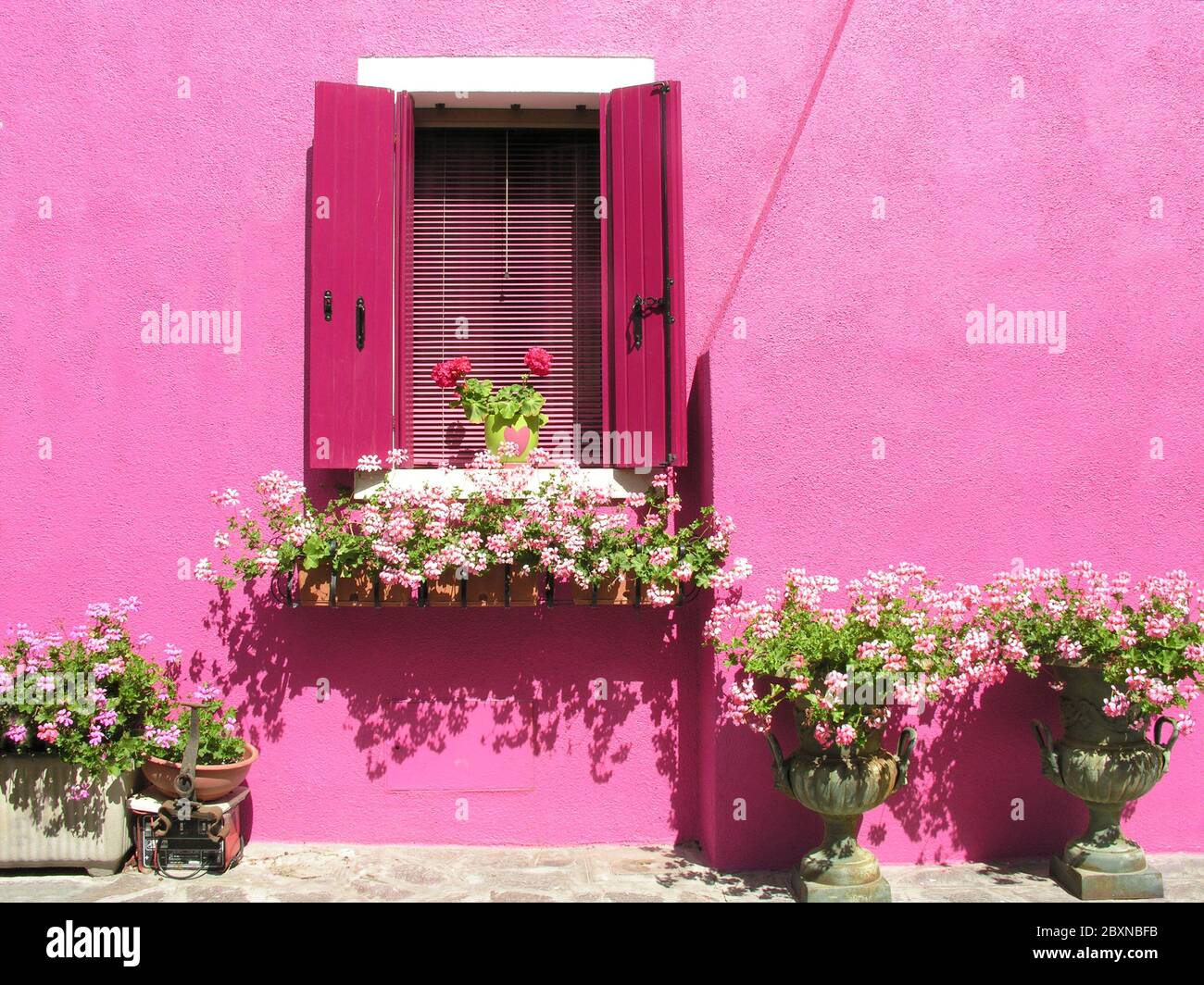 Pink window shutters hi-res stock photography and images - Alamy