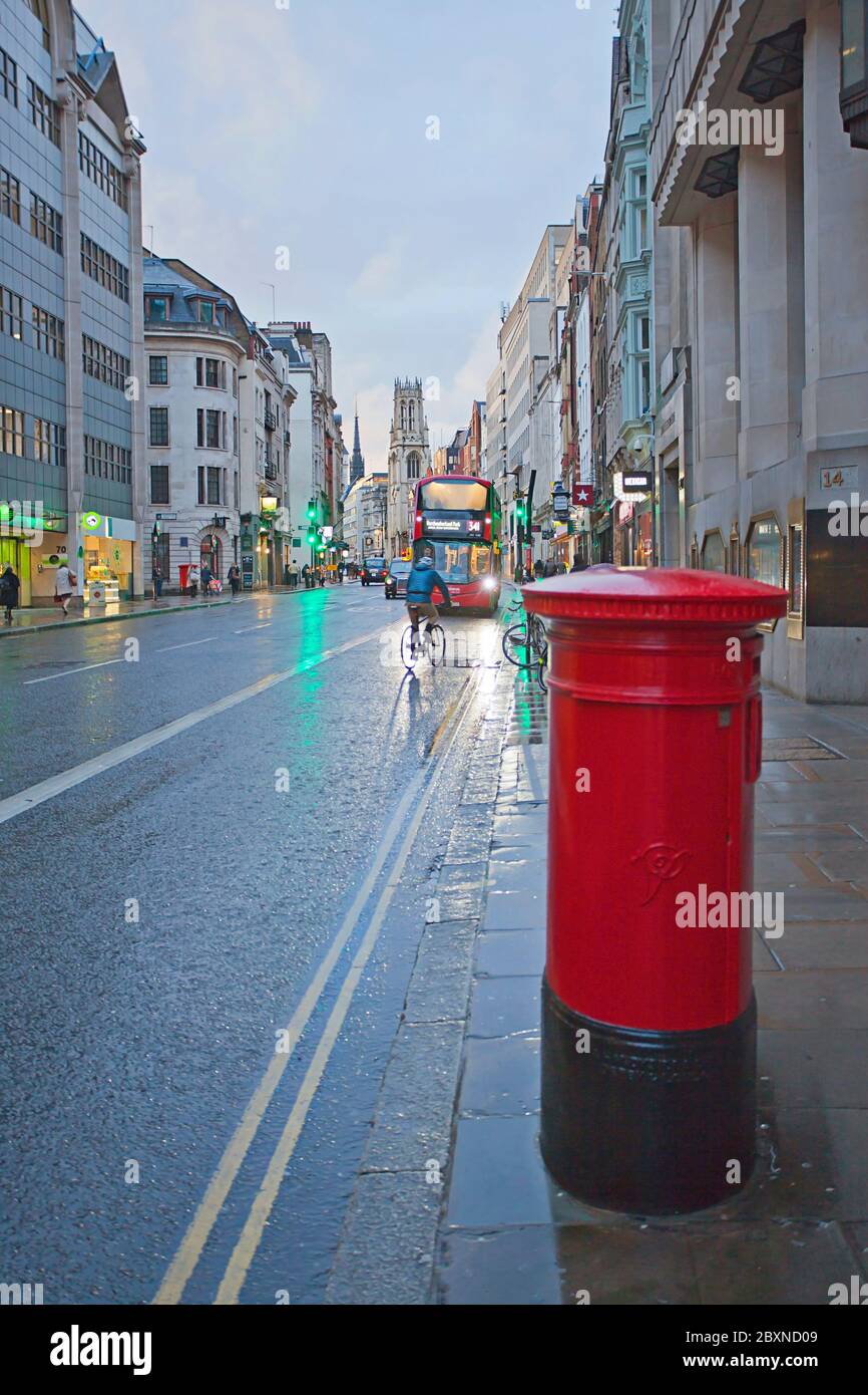London Street Post Box High Resolution Stock Photography and Images - Alamy