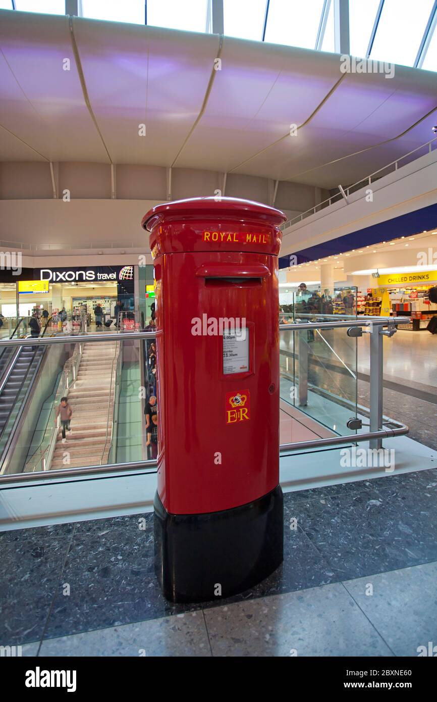 Inside London Heathrow Airport departures terminal, London, UK Stock ...