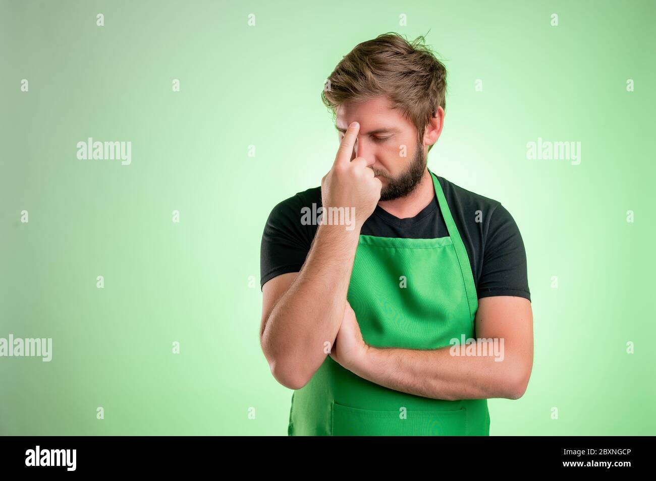 Employee wondering hi-res stock photography and images - Alamy