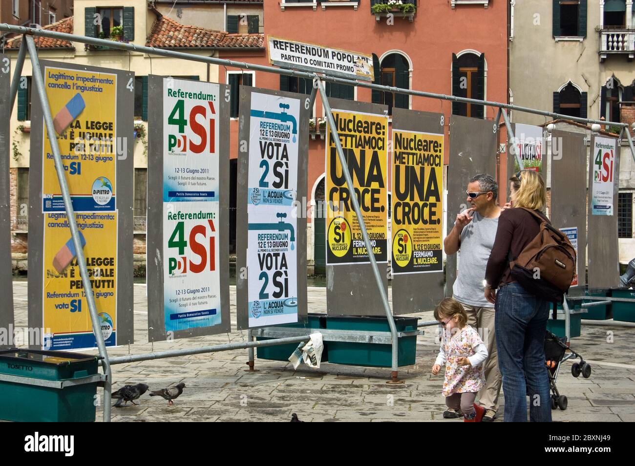 Posters italy hi-res stock photography and images - Alamy