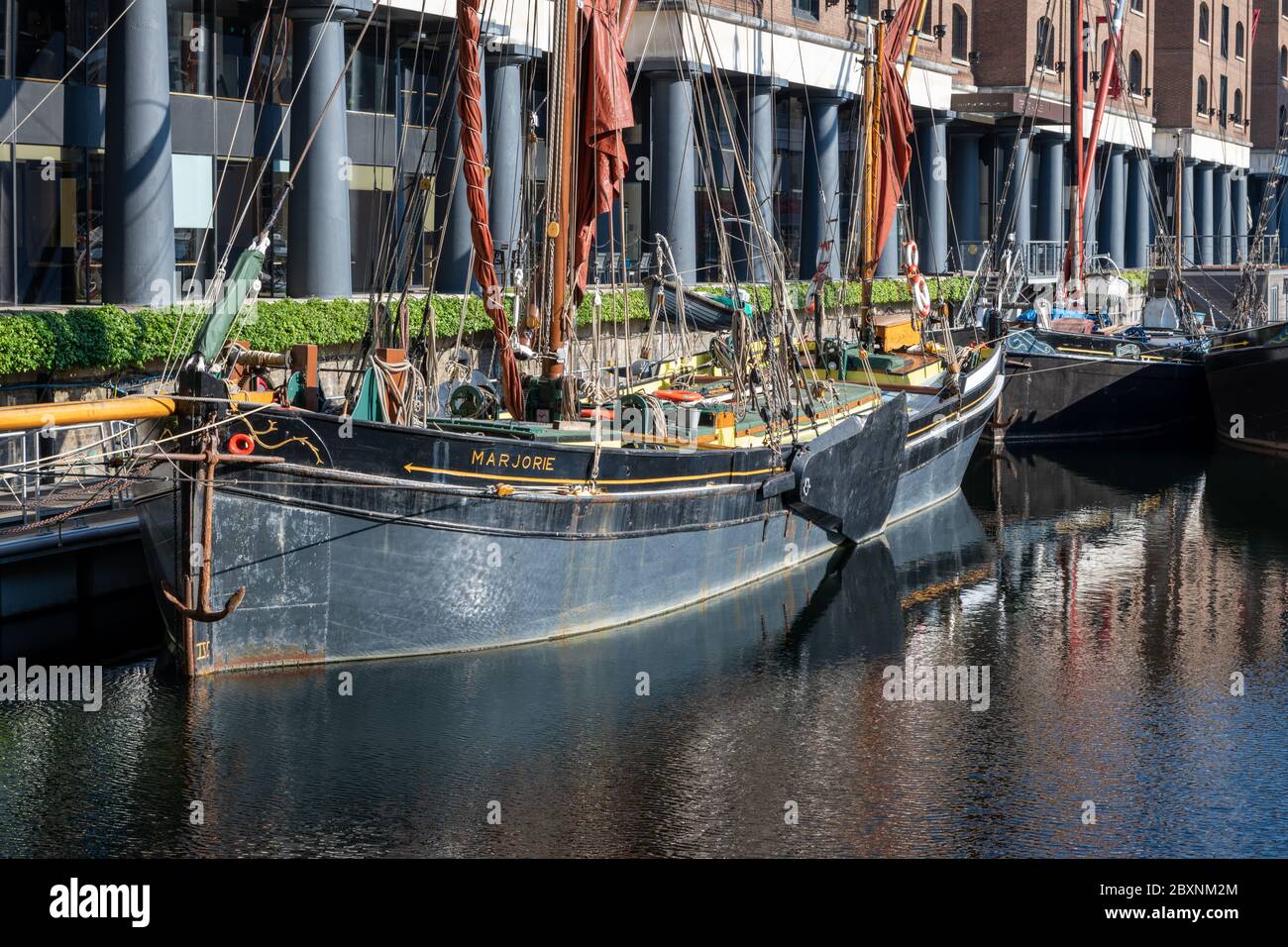 St katherine docks hi-res stock photography and images - Alamy