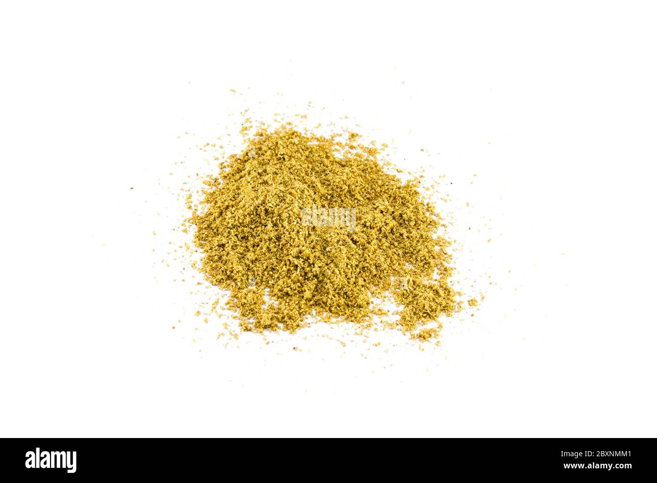 Coriander powder isolated on white background Stock Photo - Alamy
