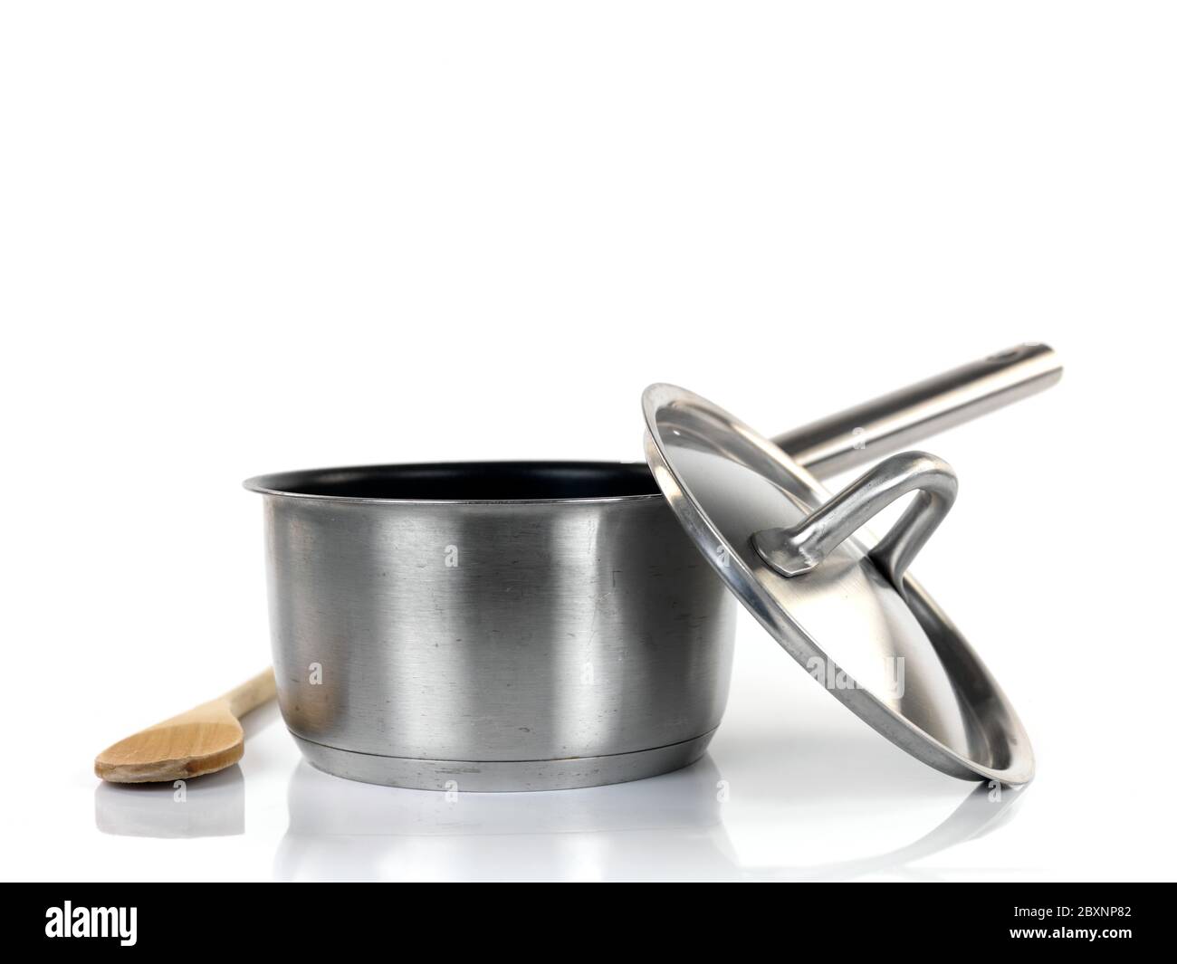 Kitchen pots Cut Out Stock Images & Pictures - Alamy