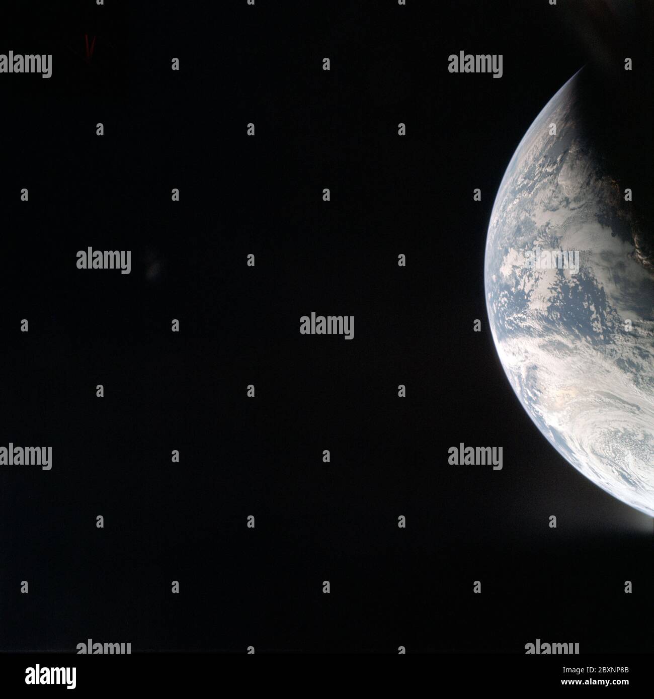 AS04-01-200 - Apollo 4 - Apollo 4 Mission - Atlantic Ocean,coastal ...