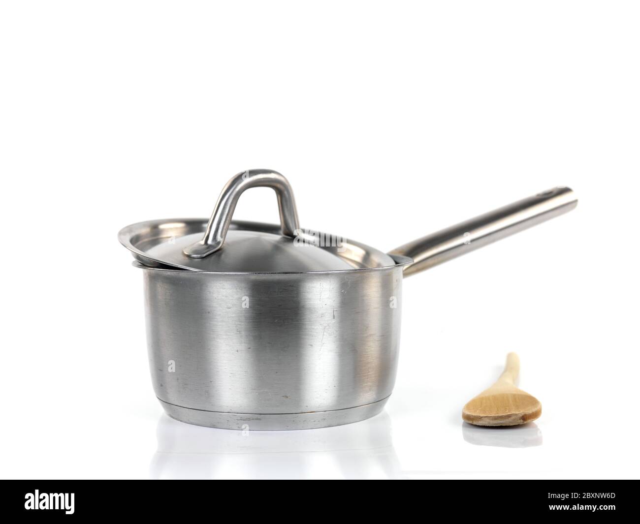 Stainless steel pots pans hi-res stock photography and images - Alamy
