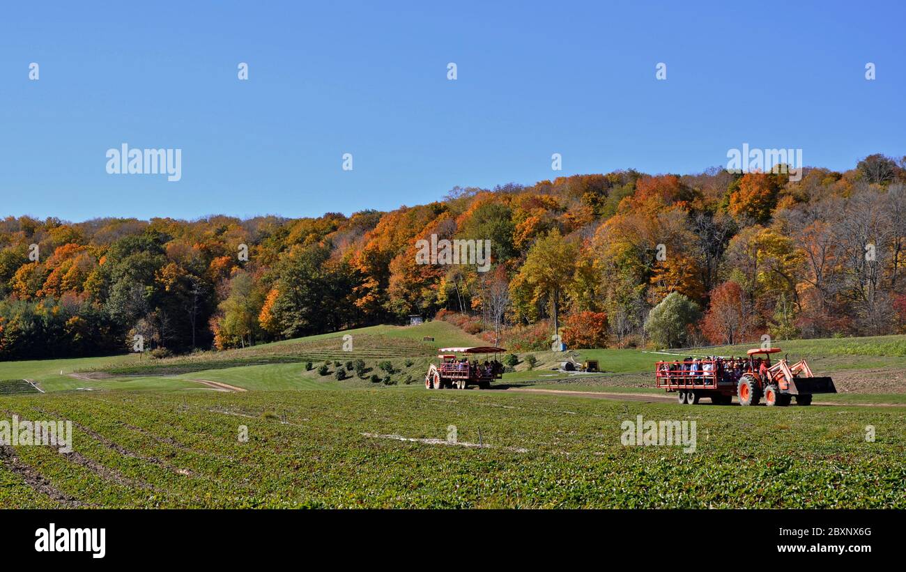Escarpment and plateau hi-res stock photography and images - Alamy