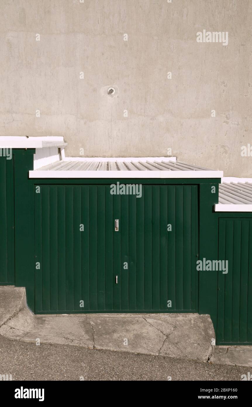 Sloped street hi-res stock photography and images - Alamy