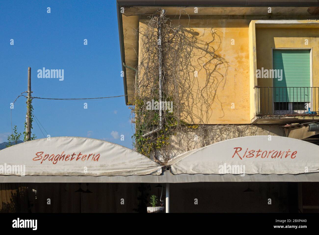 Faded signs hi-res stock photography and images - Alamy