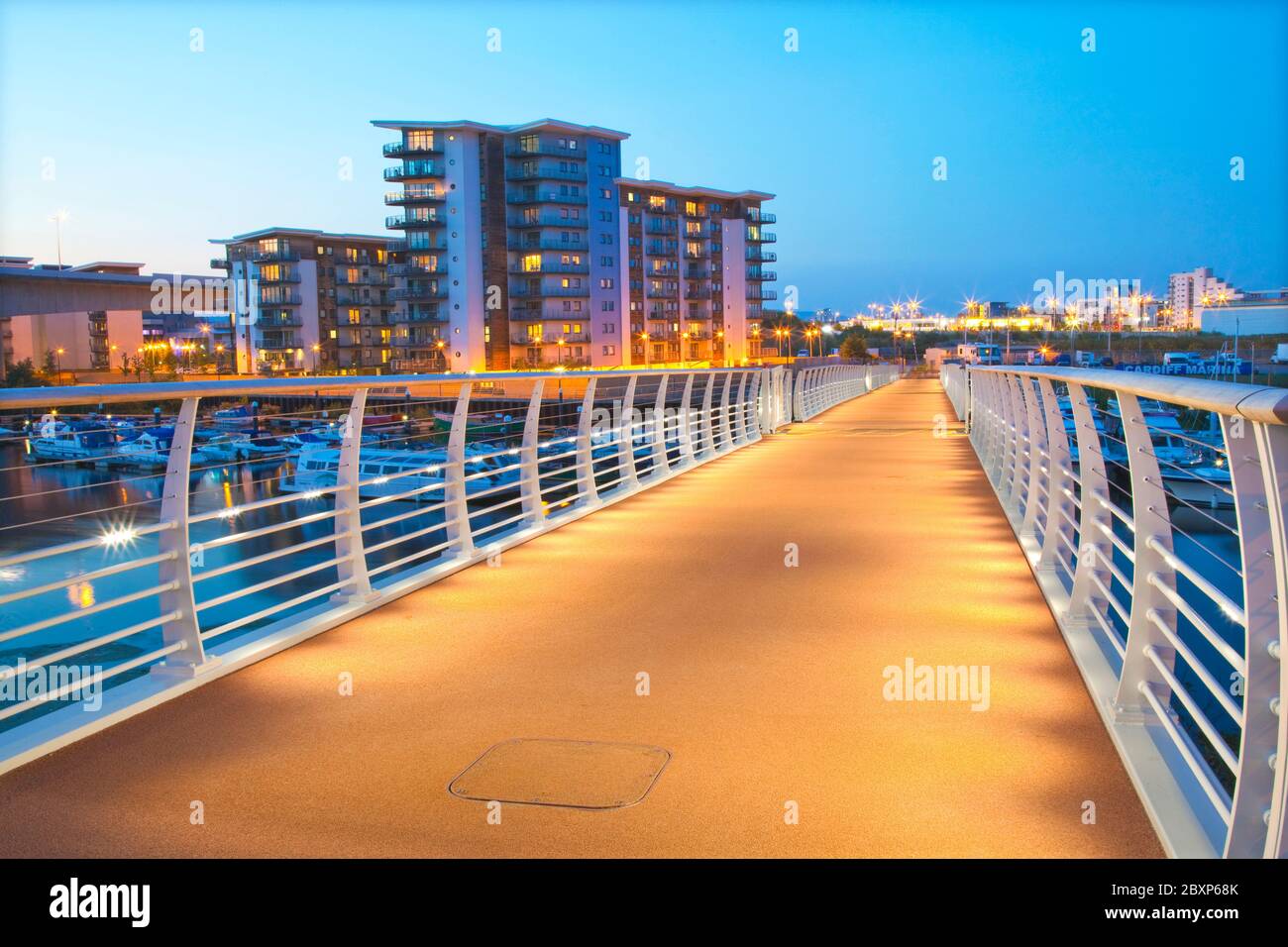 Penarth footbridge hi-res stock photography and images - Alamy