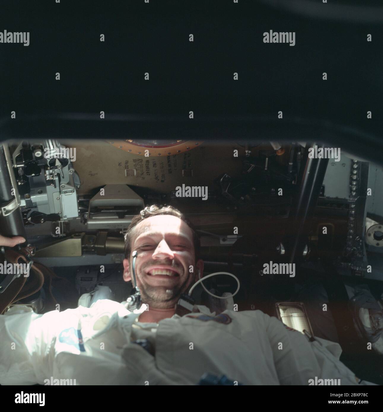 AS07-04-1600 - Apollo 7 - Apollo 7 Mission, Command Module Pilot Donn F ...