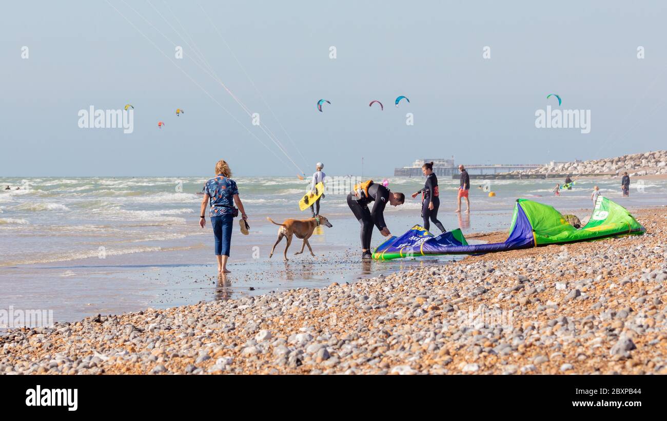 Lancing sussex hi-res stock photography and images - Alamy