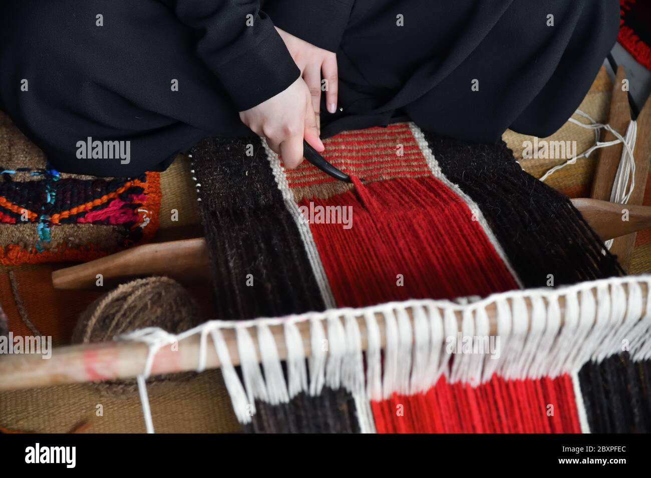 Sadu Weaving Saudi High Resolution Stock Photography and Images - Alamy