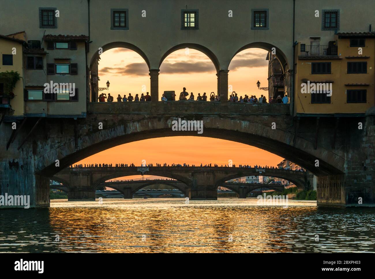 Florence Water River Bridge Water Reflections Of Buildings In River