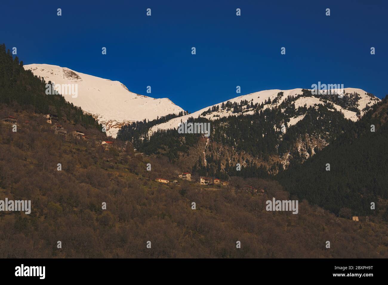 Agrafa mountains hi-res stock photography and images - Alamy