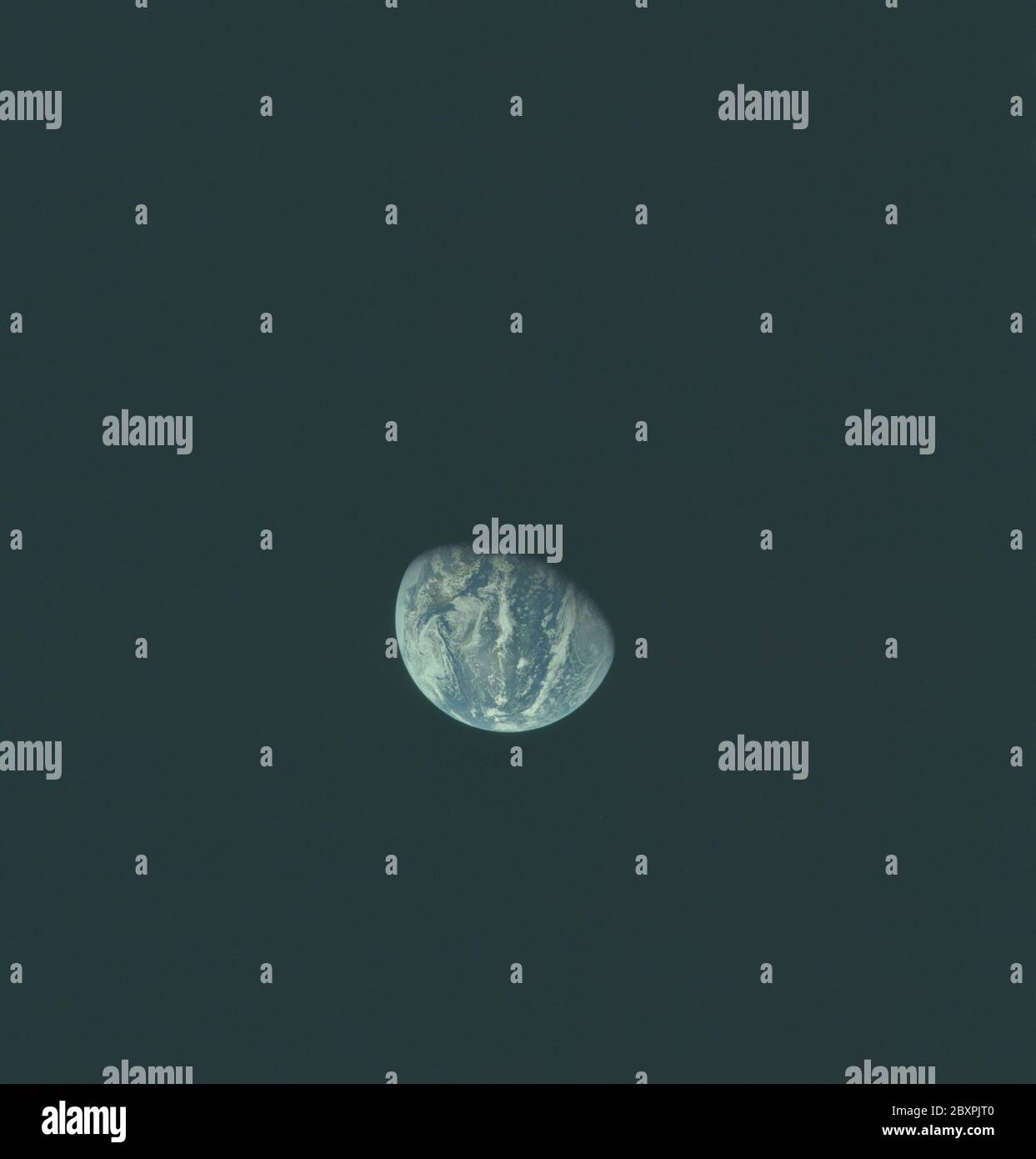AS11-36-5374 - Apollo 11 - Apollo 11 Mission image - Earth view; Scope ...