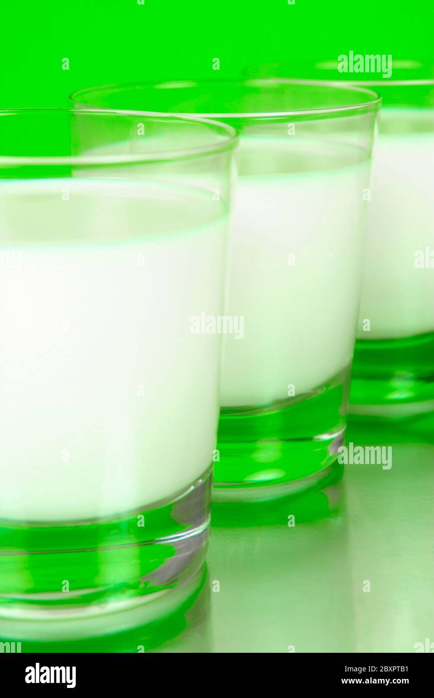 Full cream milk Stock Photo - Alamy
