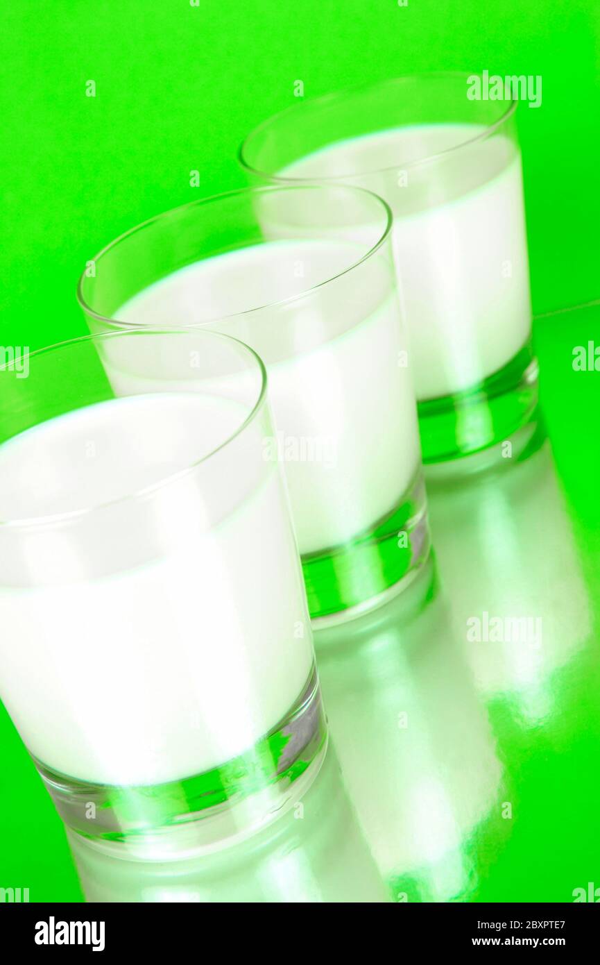 Full cream milk Stock Photo - Alamy
