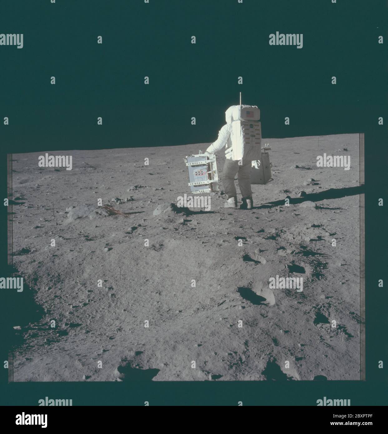 Early apollo scientific experiments package hi-res stock photography ...