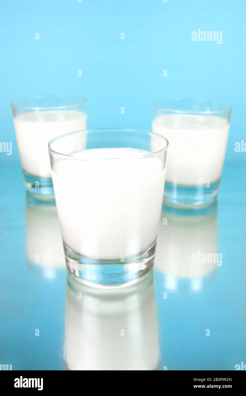 Full cream milk Stock Photo - Alamy