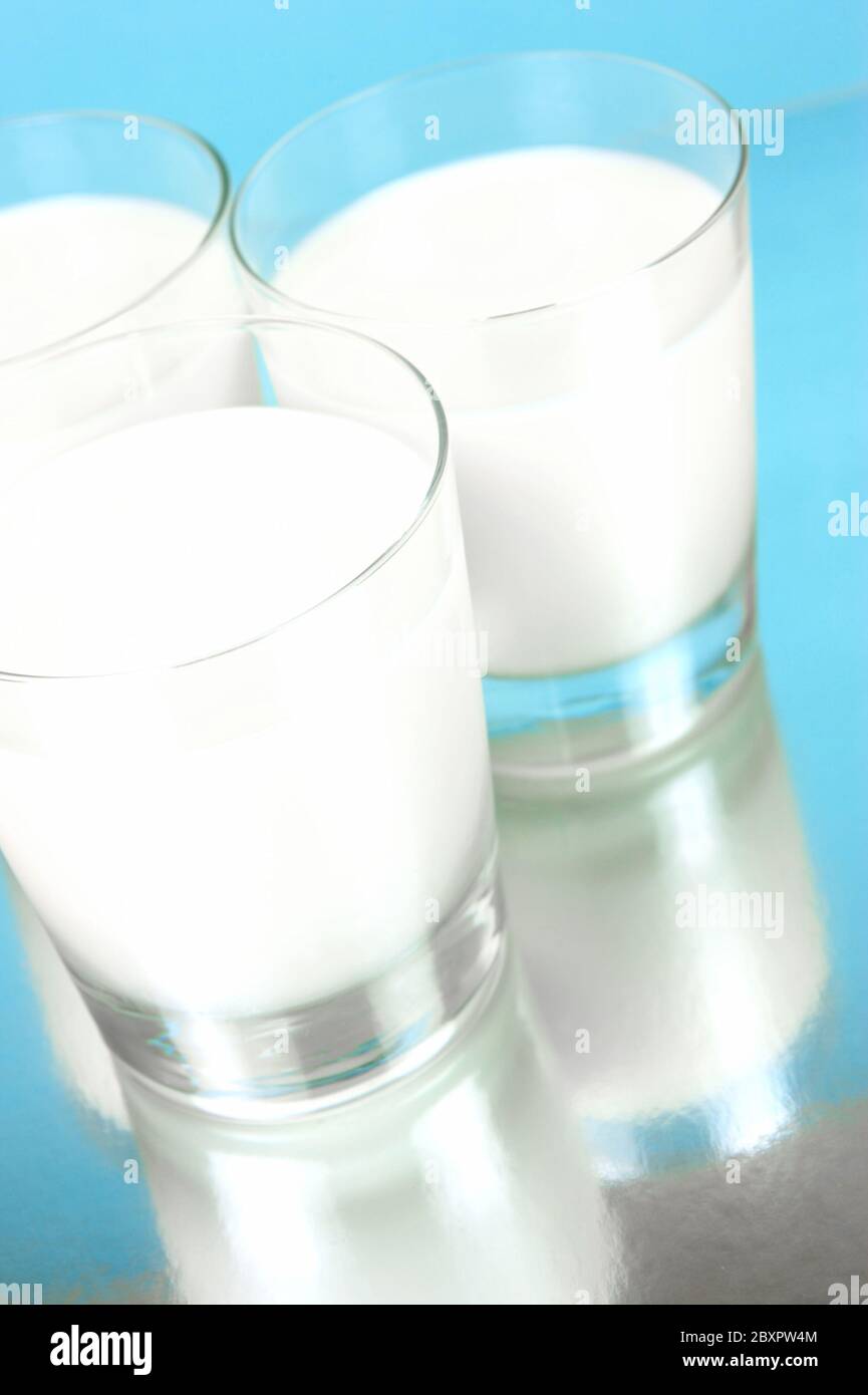 Full cream milk Stock Photo - Alamy