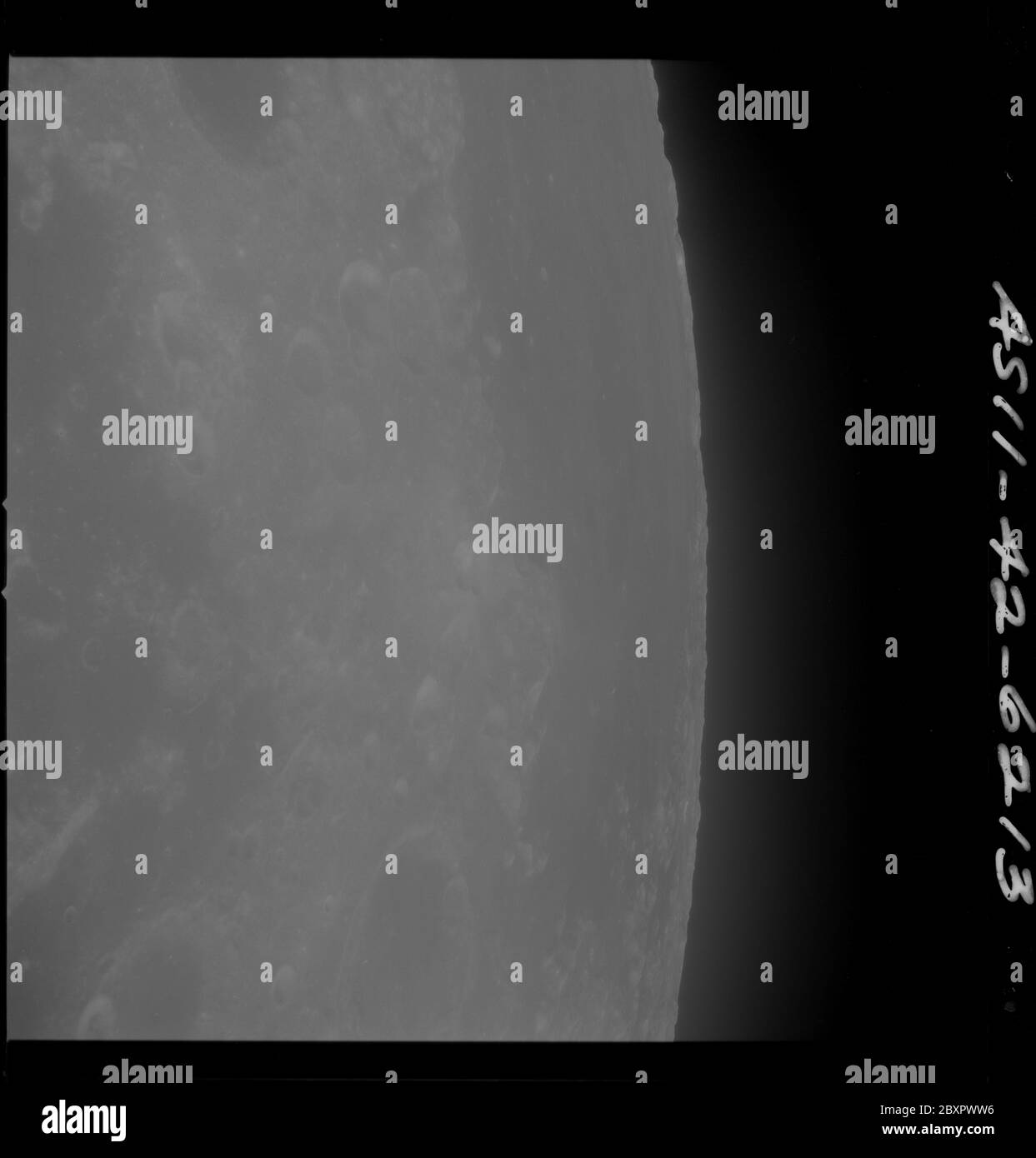 Circular basin basins Black and White Stock Photos & Images - Alamy