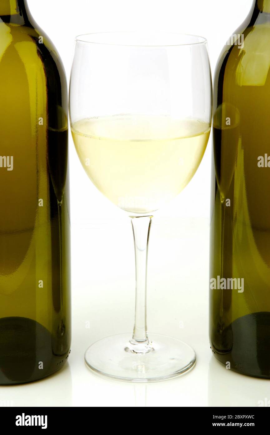 Bottles of white wine Stock Photo - Alamy