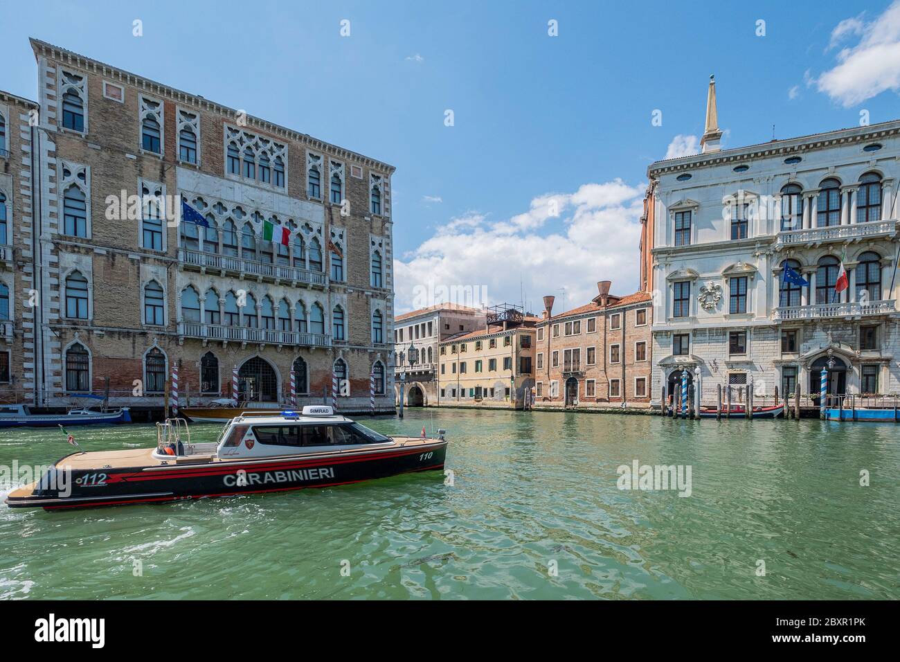 Carabinieri venice on patrol hi-res stock photography and images - Alamy