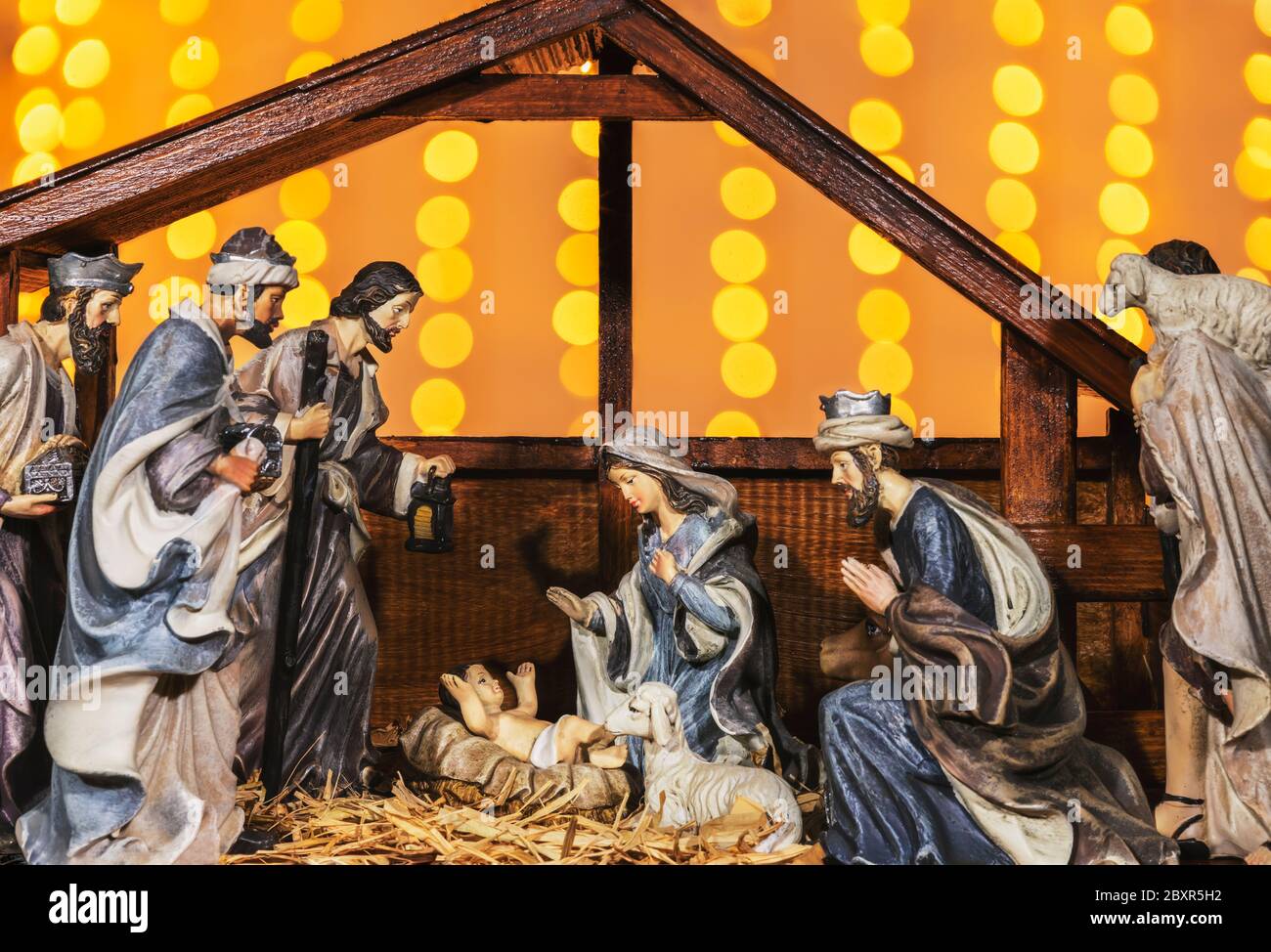 Christmas Manger scene with figurines including Jesus, Mary, Joseph ...