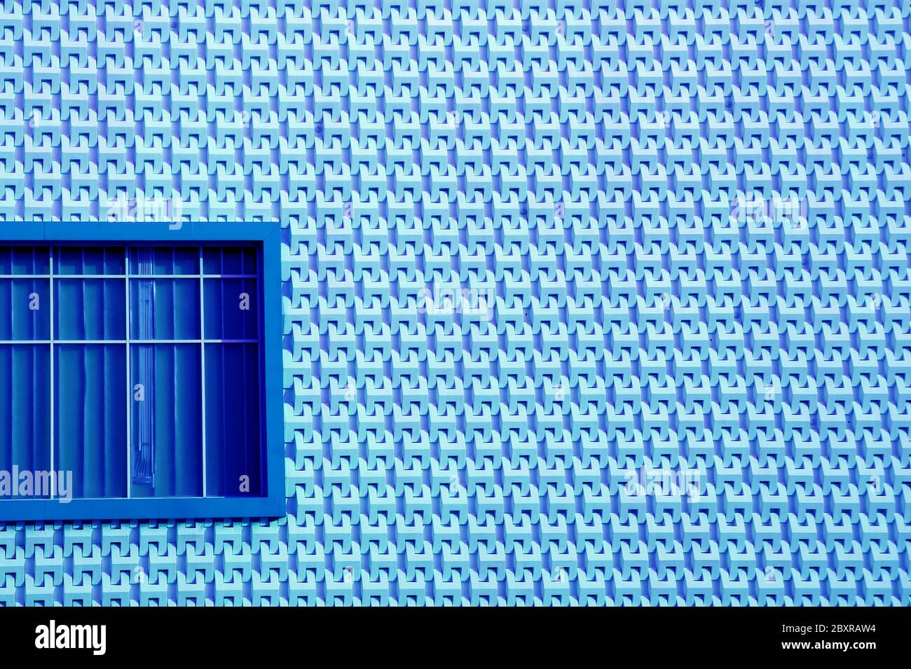 Royal blue window on light blue modern style facade Stock Photo - Alamy