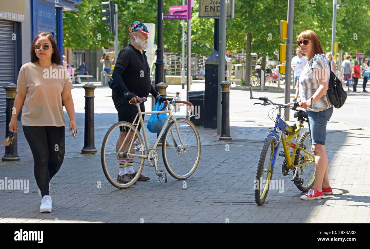 Man and woman cyclists hi-res stock photography and images - Alamy