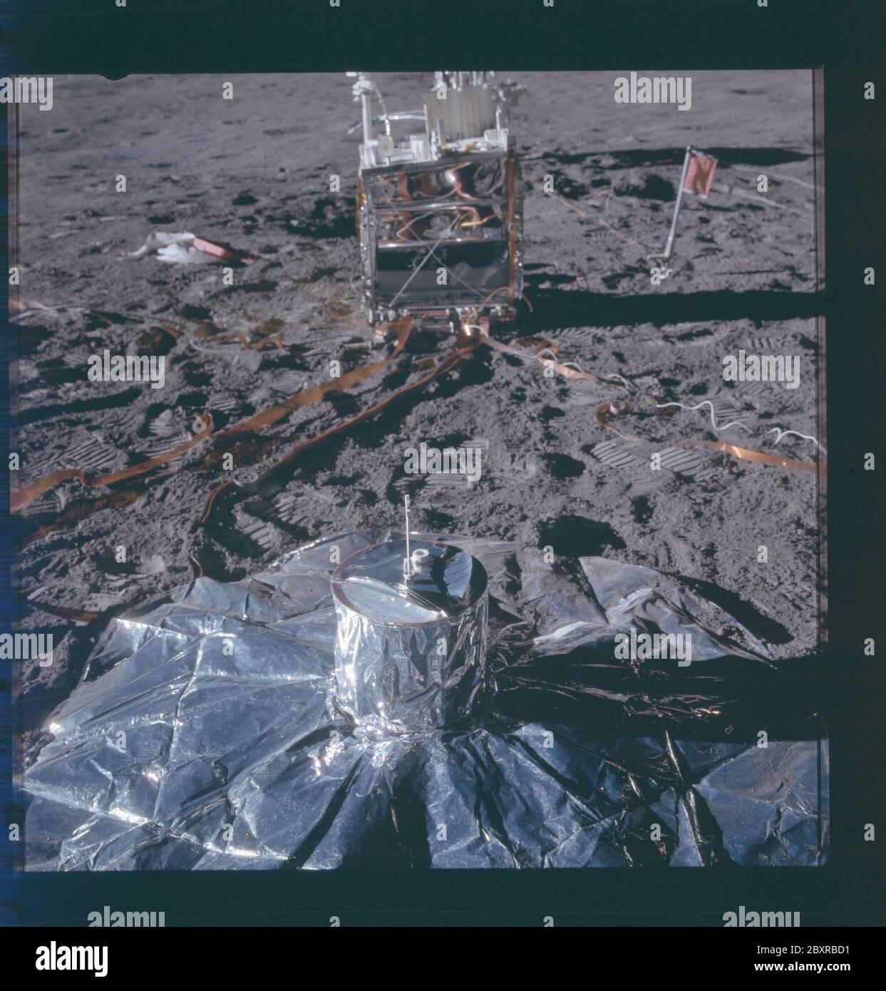 AS14-67-9363 - Apollo 14 - Apollo 14 Mission image - View of the ALSEP ...