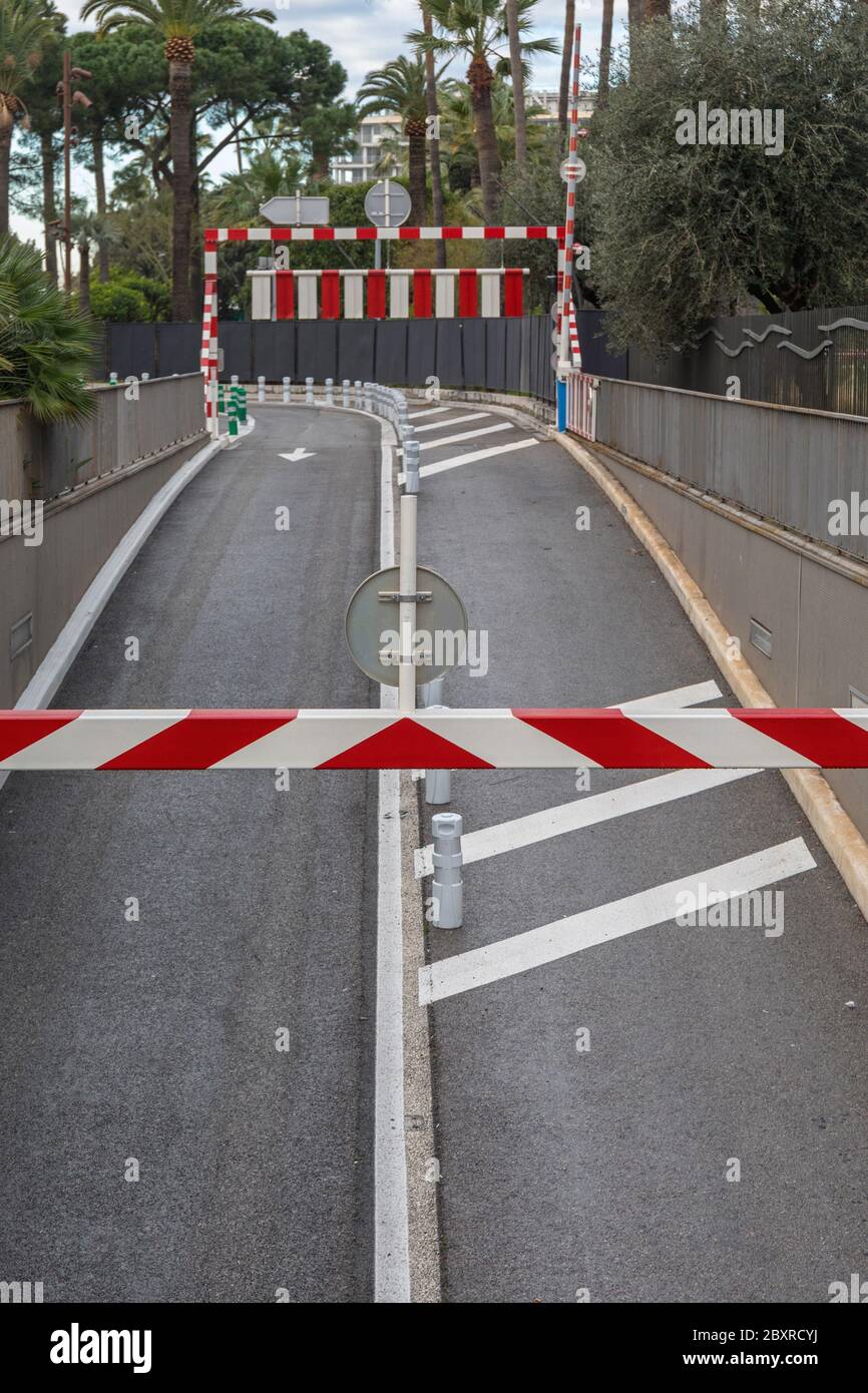 Two Way Road to Underground Parking Garage in City Stock Photo - Alamy