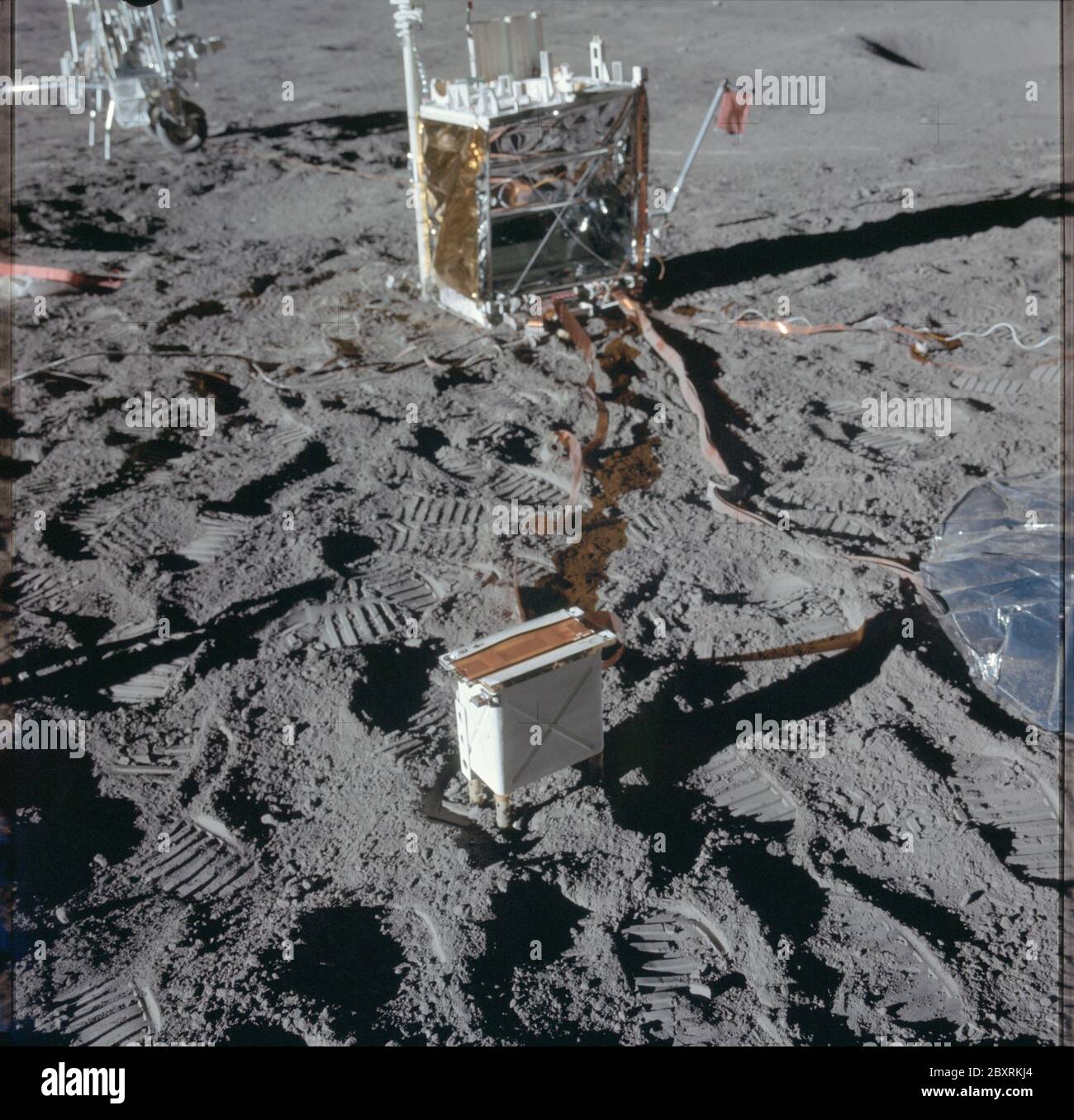 Apollo surface experiments package hi-res stock photography and images ...