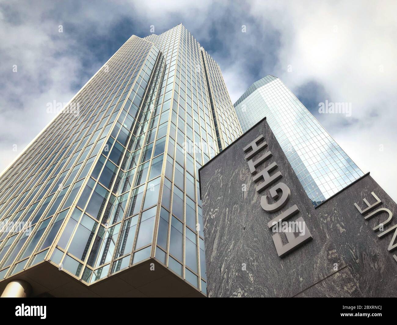 Modern skyscraper in Calgary downtown Stock Photo - Alamy