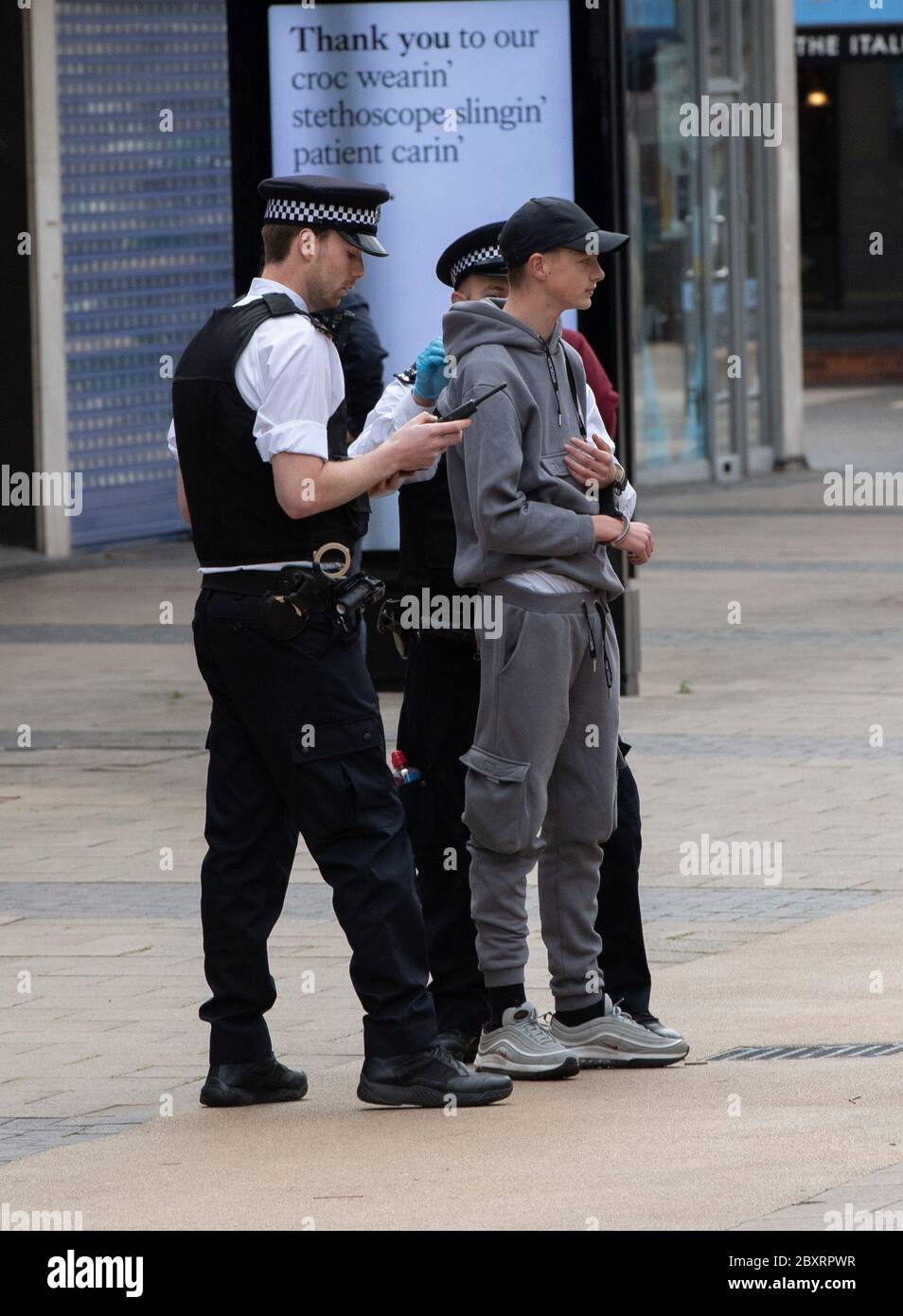 Kent riot police hi-res stock photography and images - Alamy