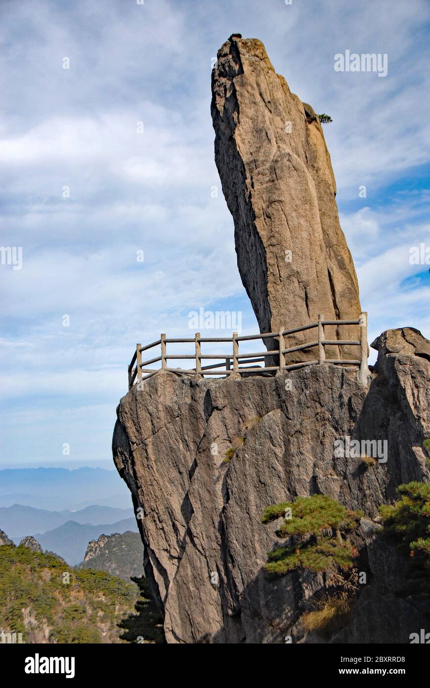 Flying rock huangshan mountain huangshan hi-res stock photography and ...