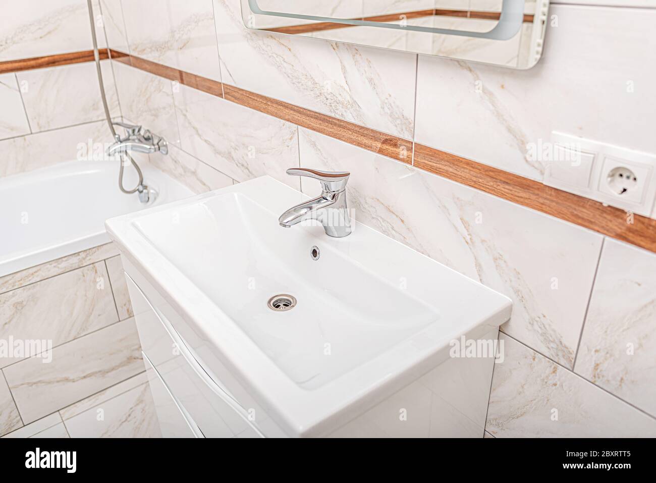 Light showers hi-res stock photography and images - Alamy