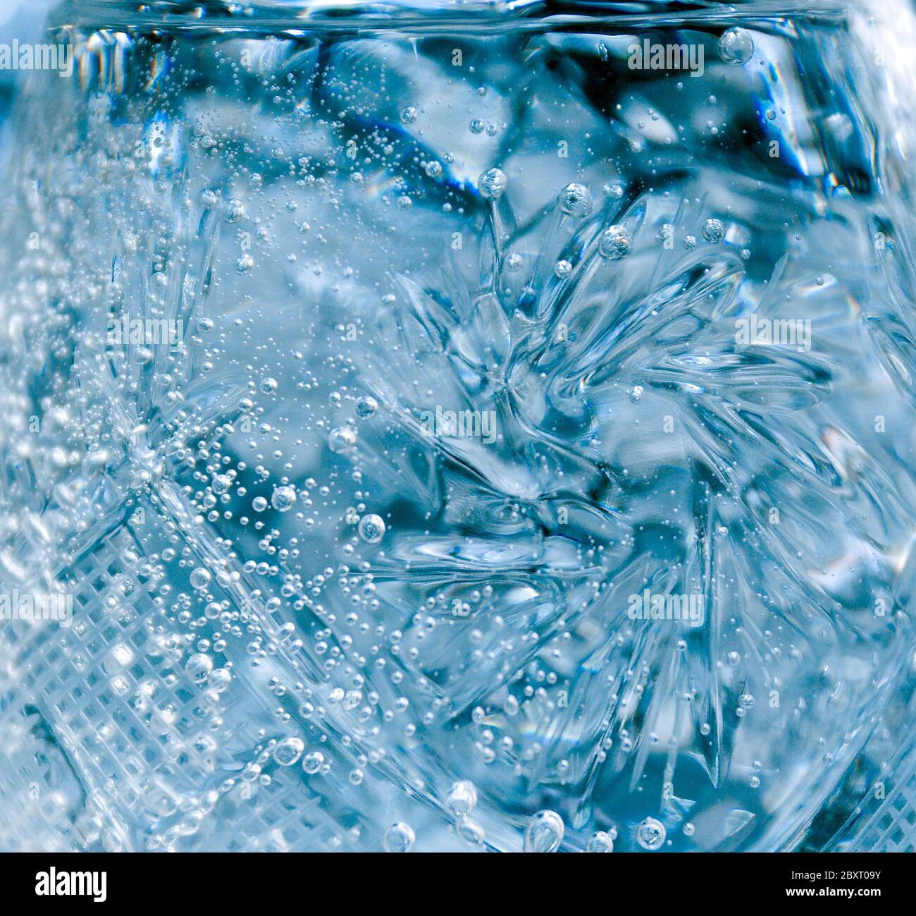Crystal glass water hi-res stock photography and images - Alamy